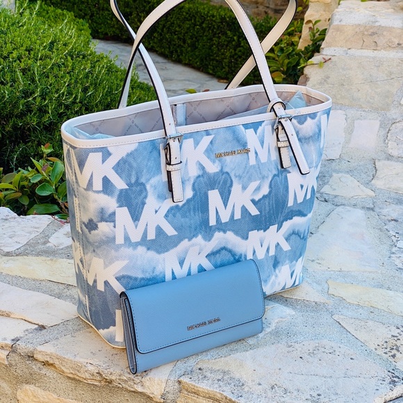 Michael Kors | Bags | Nwt Michael Kors Graphic Totewallet Pale Blue ...